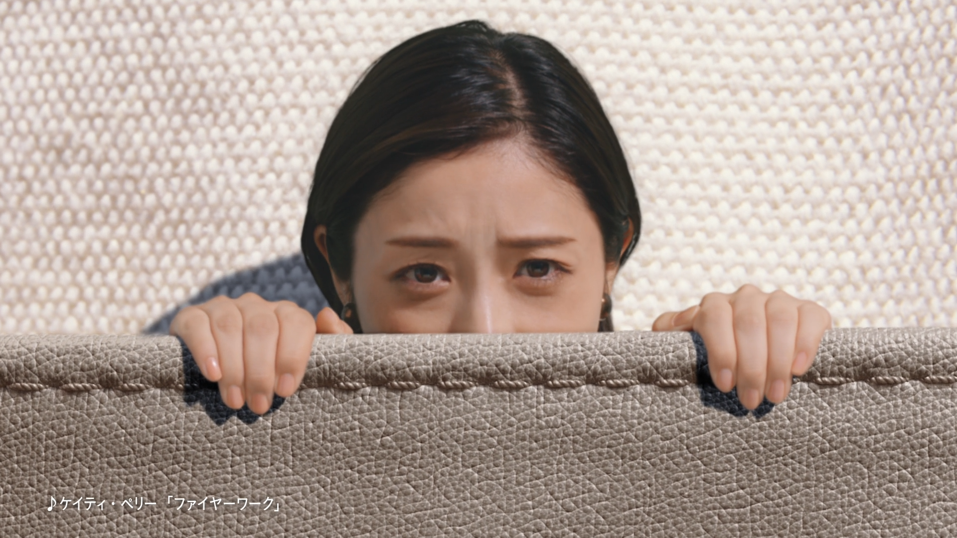 石原さとみ出演 新TVCM『iPhone「おトクに購入」篇』公開！ 石原は「生成AIのような機能があるとうれしい」 – TREND NEWS CASTER