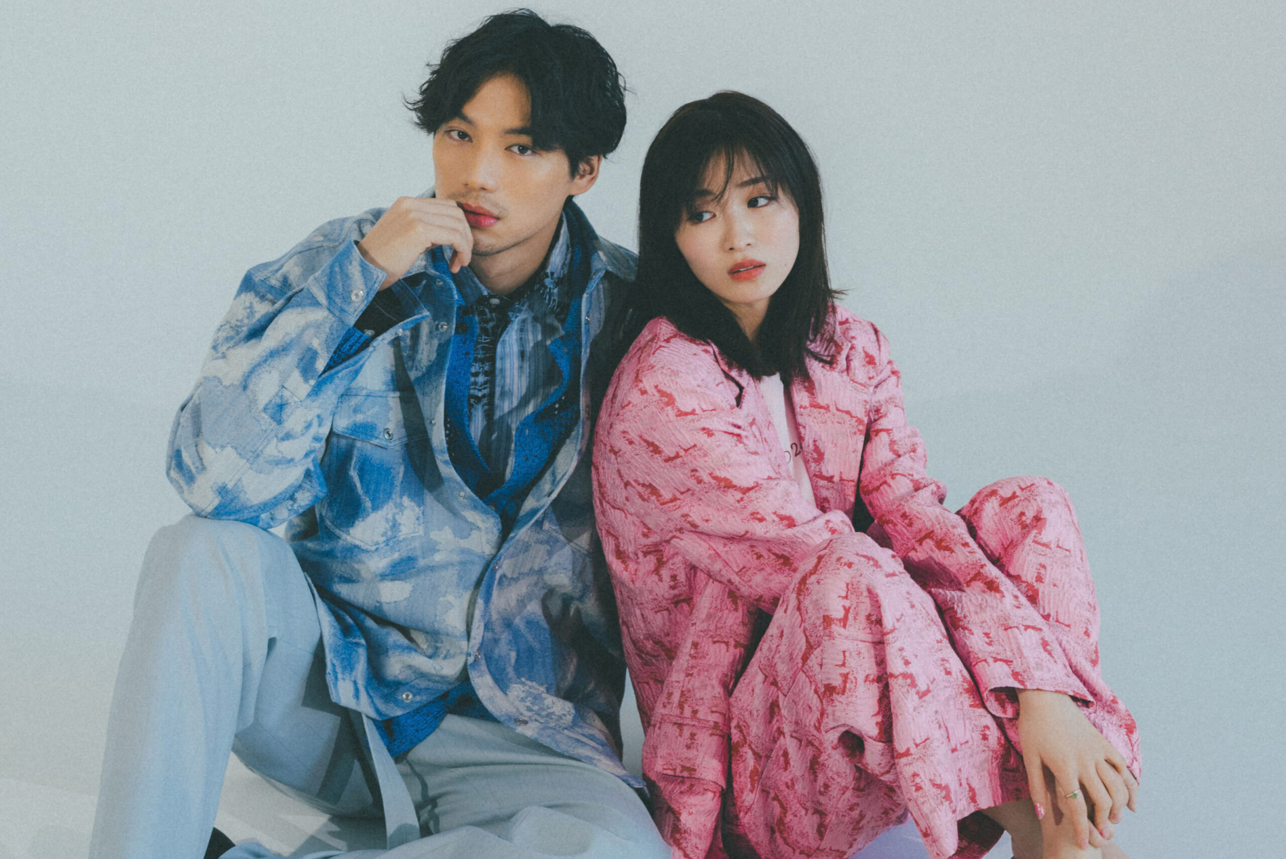 新ドラマ『アイのない恋人たち』福士蒼汰＆岡崎紗絵 1/23発売『Ray』表紙に登場！ 人気急上昇中WATWINGの新連載もスタート ...